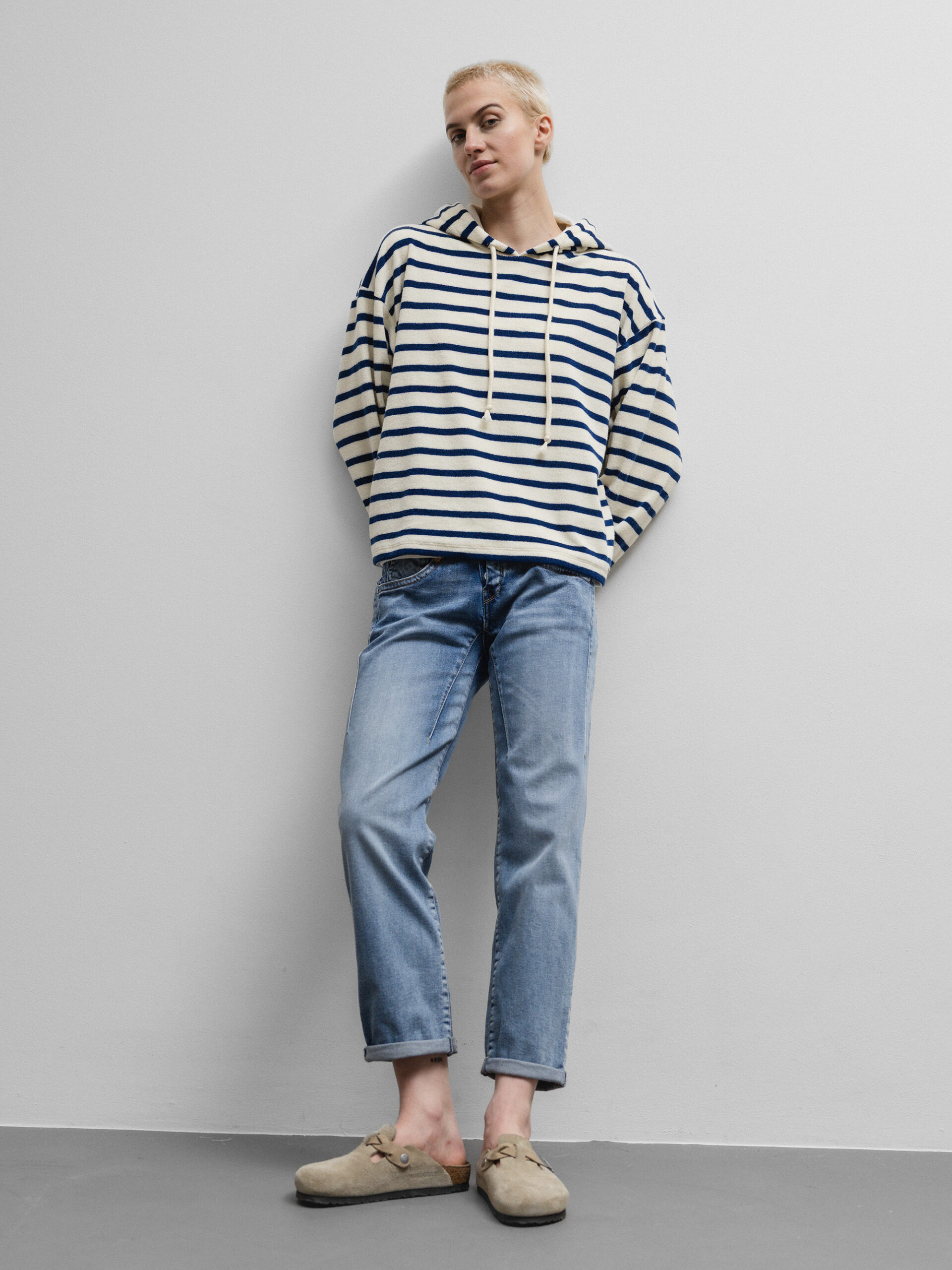 Cropped Jeans von HERRLICHER 786 MED BLUE USED online shoppen – DANIELS