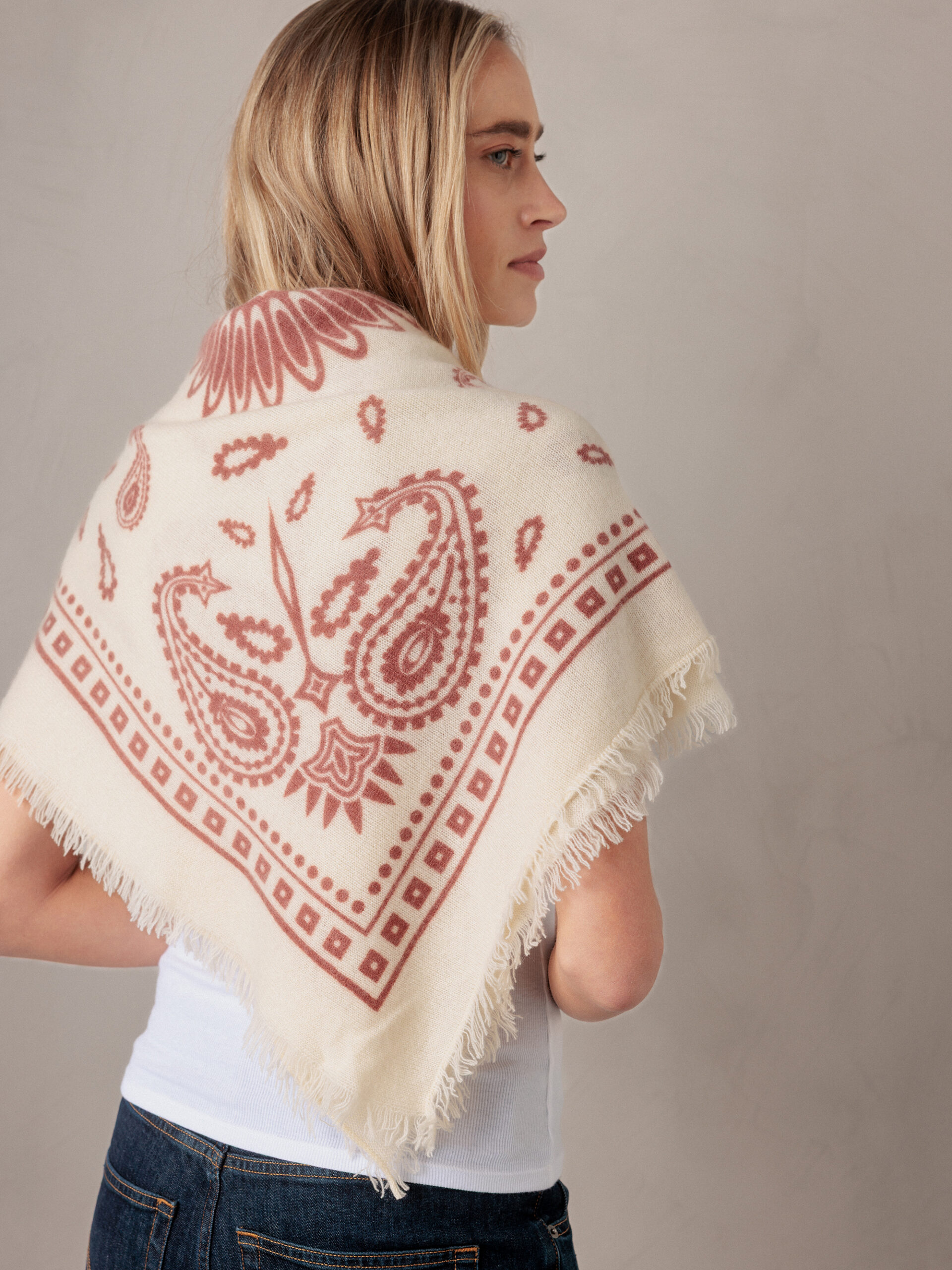 Schal aus Cashmere von PUR SCHOEN 8163 WHITE ROSE DARK online shoppen ...